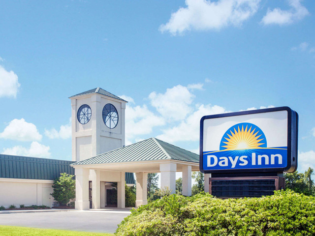 Days Inn by Wyndham Metter | Explore Georgia