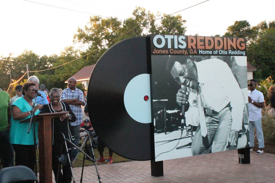 Otis Redding Monument | Explore Georgia