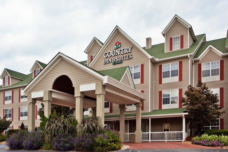 Country Inn & Suites by Radisson, Atlanta Airport North | Official ...