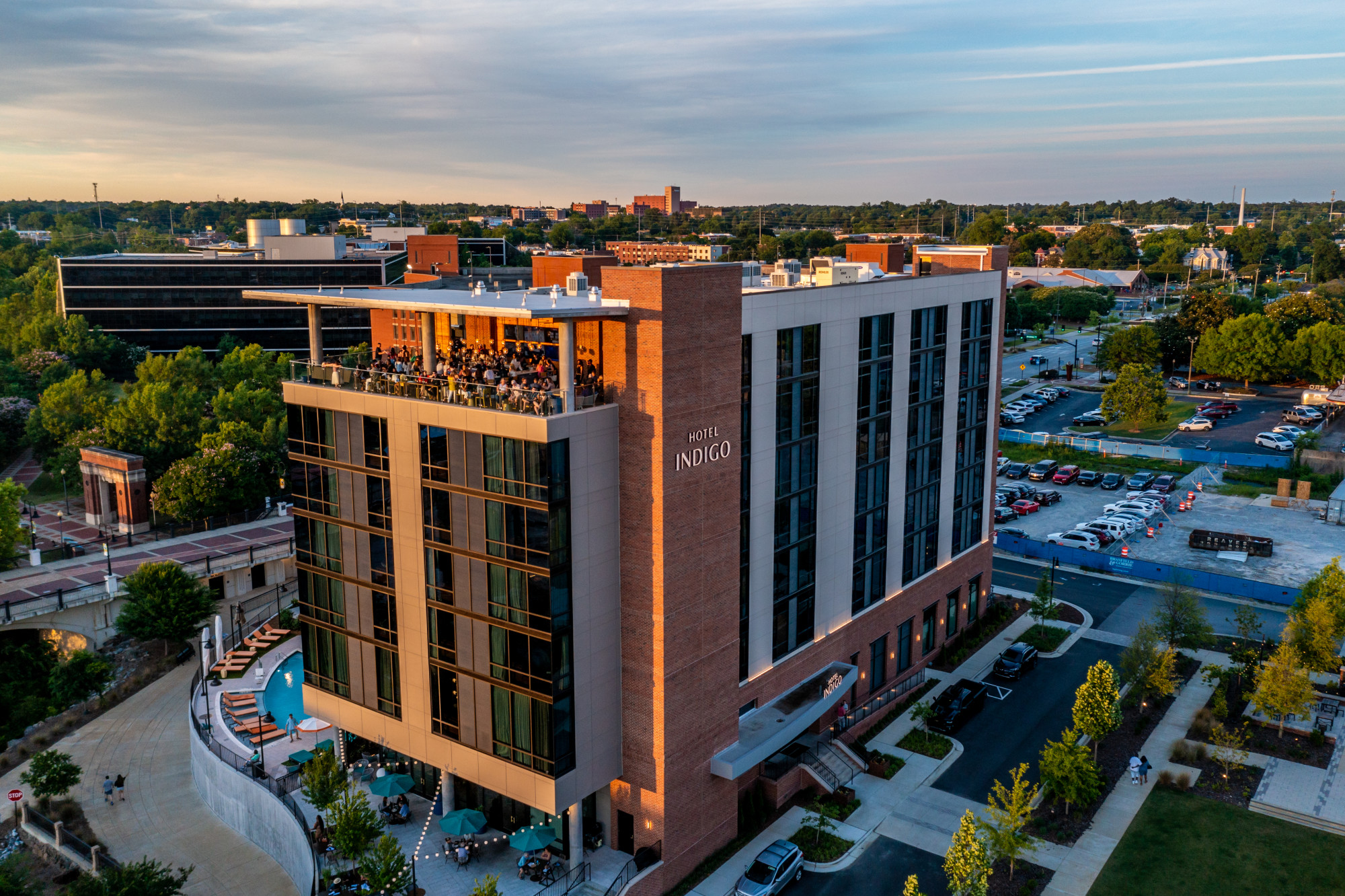 Eighteen85 Rooftop Bar + Kitchen | Explore Georgia