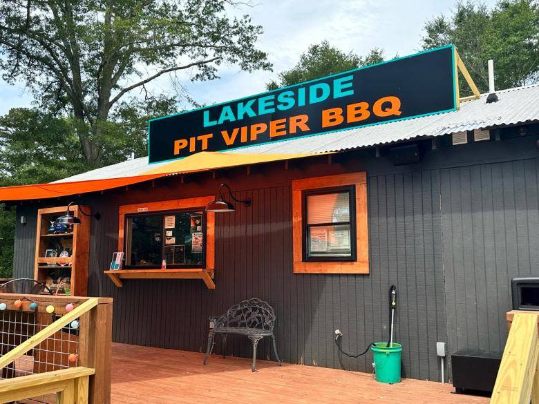 Lakeside Pit Viper BBQ | Explore Georgia
