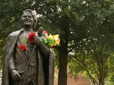 Discover These Iconic Statues of Georgia Music Legends | Official ...