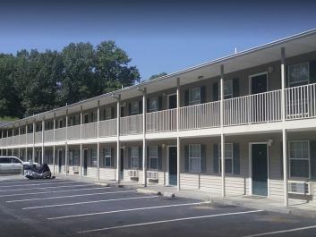 Calhoun Places to Stay | Official Georgia Tourism & Travel Website ...