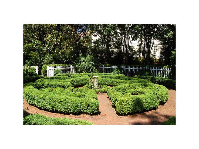 Founders Memorial Garden | Official Georgia Tourism & Travel Website ...