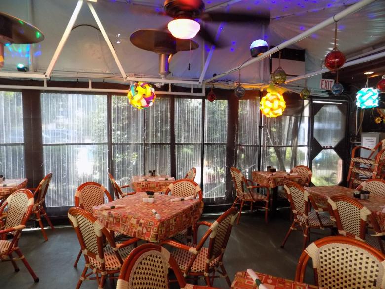 R Thomas Deluxe Grill | Official Georgia Tourism & Travel Website ...