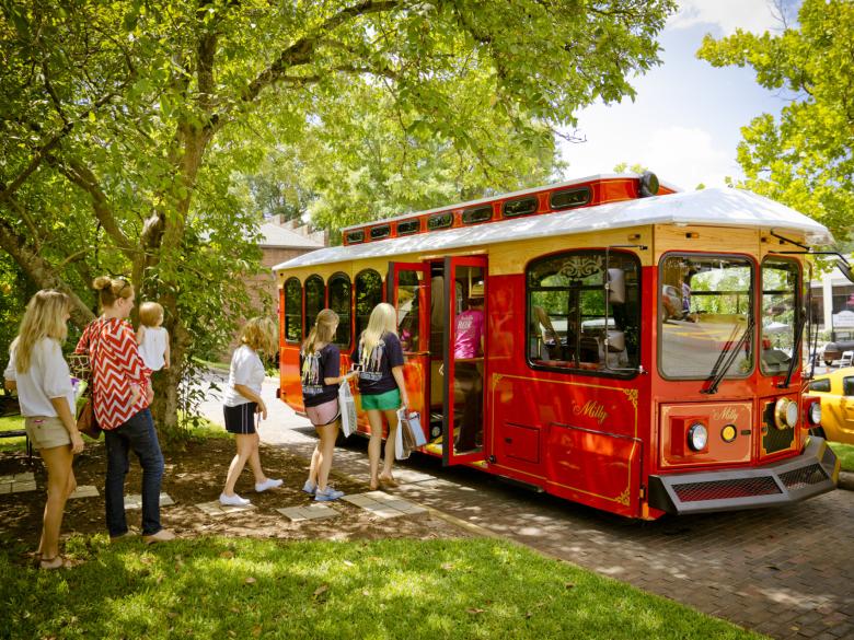 Historic Trolley Tours | Official Georgia Tourism & Travel Website ...