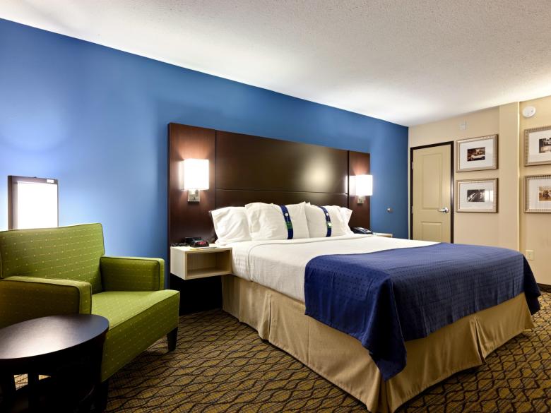 Holiday Inn & Suites Atlanta Airport North/Virginia Avenue | Official ...