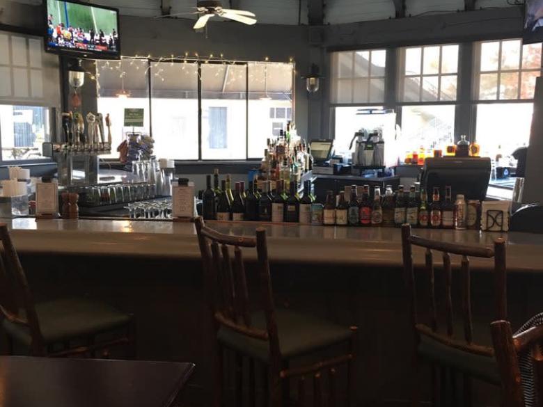 Bullfrog's Bar & Grille | Official Georgia Tourism & Travel Website ...