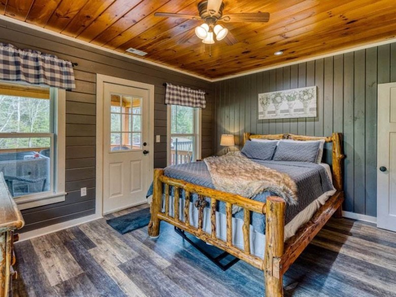 The Rustic Ruby | Official Georgia Tourism & Travel Website | Explore ...