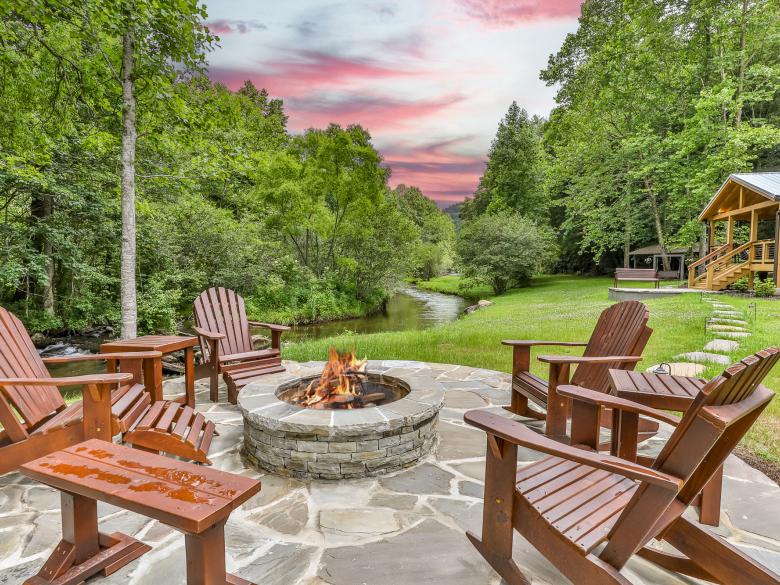 Mountain Oasis Cabin Rentals, Inc. | Official Georgia Tourism & Travel ...